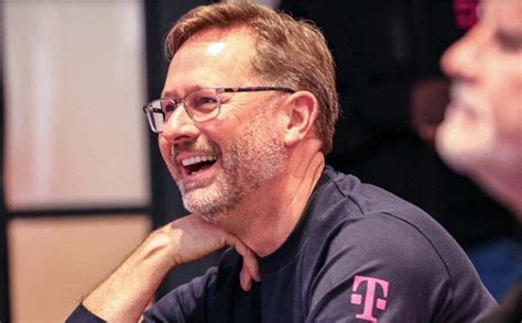 Ceo Mike Sievert Sells 6 5 Million Worth Of T Mobile Stock Ahead Of Mystery News Release