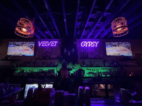 Velvet Gypsy 37 Photos And 27 Reviews 5210 N Florida Ave Tampa Fl