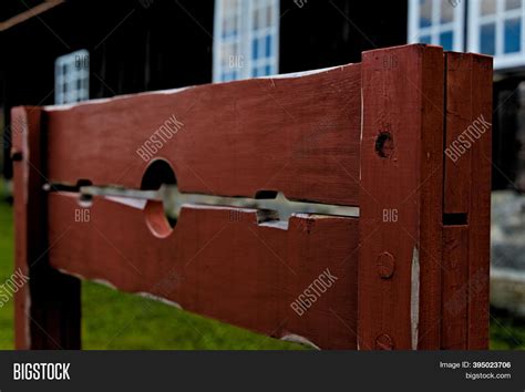 What Is The Pillory Punishment At Traci Best Blog