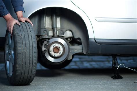 Tire Alignment vs. Tire Rotation: What’s the Difference? - Htsaves