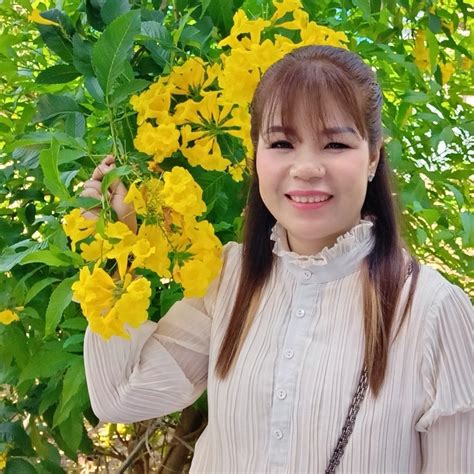 គីមឈីរីករាយhappy Kim Chi