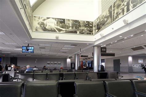 Now Airport Employees Are Being Trained To Spot Sex Traffickers Reason Com