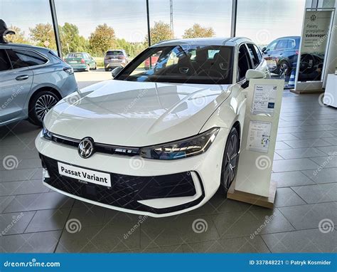 New Volkswagen Passat Interior Steering Wheel Center Console Cockpit