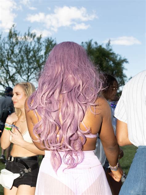 How Ariana Grandes Coachella Set Compared To Beyoncés Legendary 2018