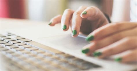 Woman Have Cybersex To Liberate Her From Boring Marriage