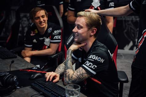 Lol G2 Esports Caps Rinnova Grabbz E Rekkles In Partenza