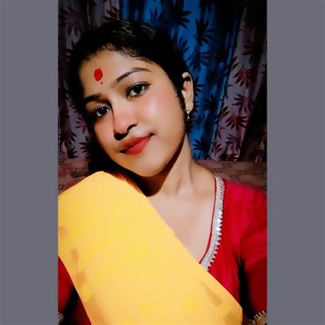 Moumita Mondal (@moumita_mondal_201) • Threads, Say more