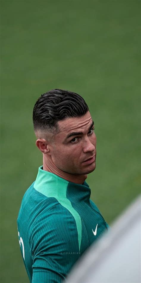 Cristiano Ronaldo 4k Wallpaper Lock Screen Wallpaper Amerikan Futbolu Wallpaper Duvar Kağıdı