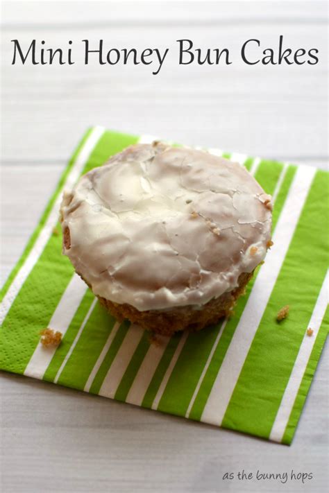 Mini Honey Bun Cakes As The Bunny Hops®