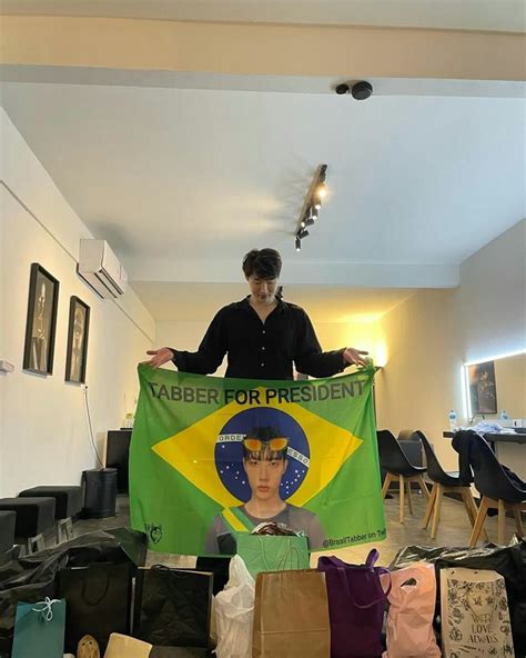 Pin By Misty98 On Tabber Hip Hop And Randb Randb Artists Pretty Men