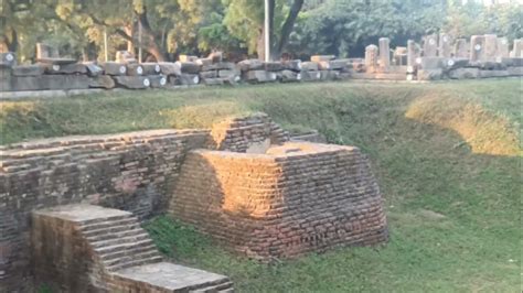 බරණැස ඉසිපතනරාමය බුදුරදුන් විසින් පස්වග මහණුන් හට කල ප්‍රථම ධර්ම දේශනාව කල ස්ථානය Youtube