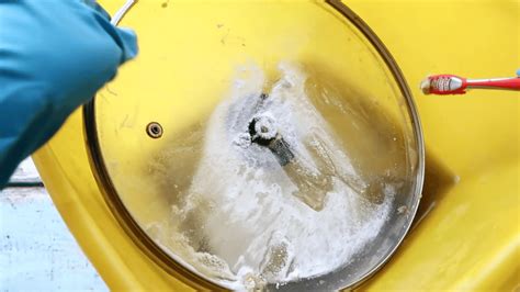 Як народними методами відмити скляні кришки від бруду і жиру Читайте на Ukr Net