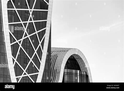 building facade detail pattern with square and rectangle windows