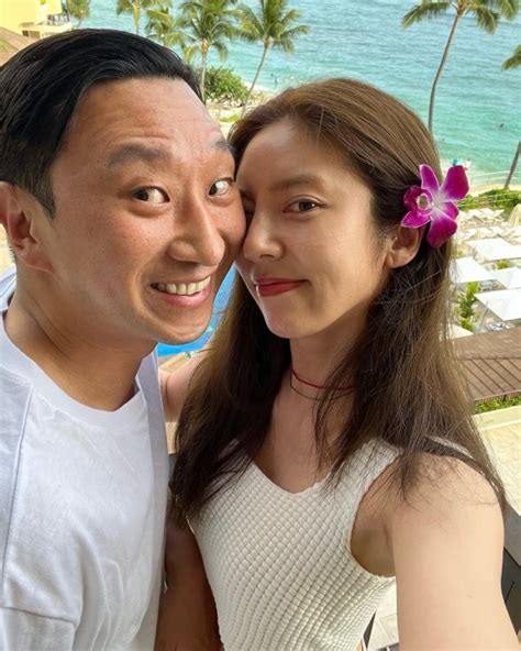 손담비·이규혁 하와이 신혼여행 중 얼굴 맞대고 꿀 뚝뚝 파이낸셜뉴스