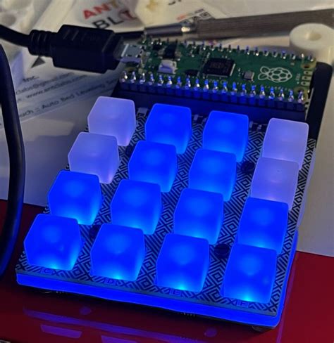 Pimoroni Pico Rgb Keypad Base —