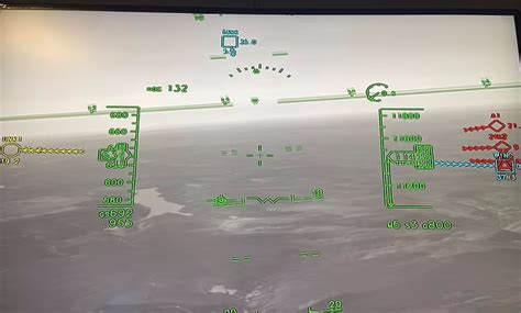 پیشرفته‌ترین کلاهخود خلبانی جت‌های جنگنده به کمک واقعیت افزوده عکس