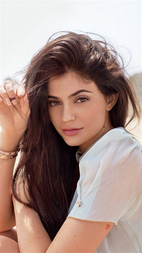 Kylie Jenner IPhone Wallpapers Top Free Kylie Jenner IPhone Backgrounds WallpaperAccess