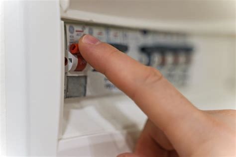 How To Size A Circuit Breaker Hunker