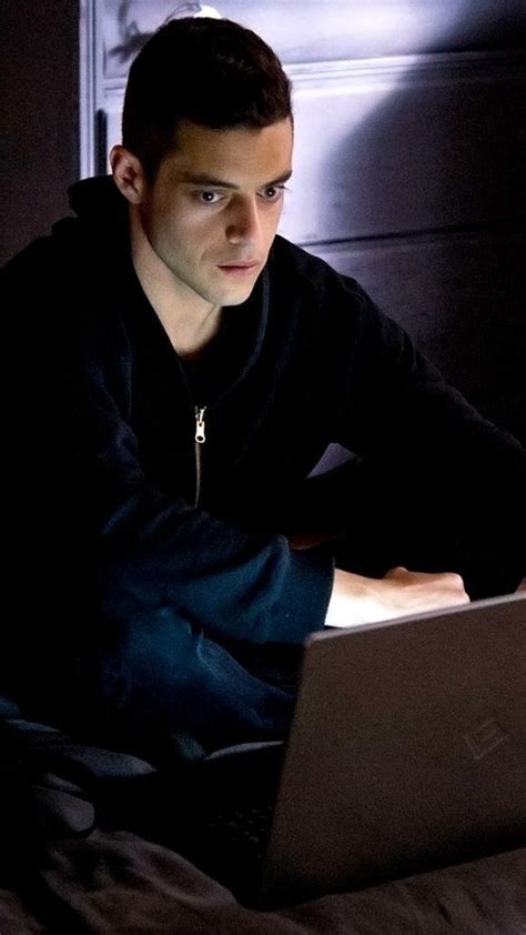 2160x3840 Elliot Mr Robot Season 2 Sony Xperia X Xz Z5 Premium Hd 4k Wallpapers Images