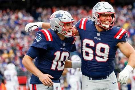 How To Watch The New England Patriots Vs Miami Dolphins Nfl Week 8