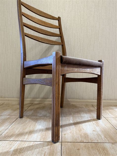 Крісло деревяне 140 грн Меблі для вітальні Київ на Olx