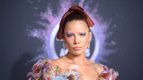 Halsey Dressed As The Corpse Bride For Halloween 2020 Allure