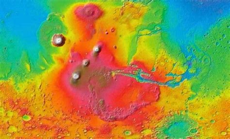 Mysterious Giant Structures Beneath Mars Surface Challenge Geological
