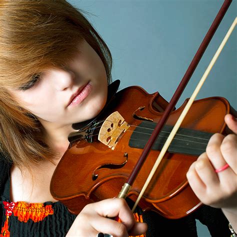 14 عکس پروفایل دختر با ویالون برای واتساپ و تلگرام باشعوری