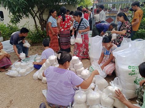 စလင်းမြို့နယ်တွင် ဒေသခံပြည်သူများအား စားနပ်ရိက္ခာထောက်ပံ Information