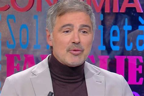 Beppe Convertini Incidente In Moto La Situazione Era Drammatica” Naso Completamente Rotto E”