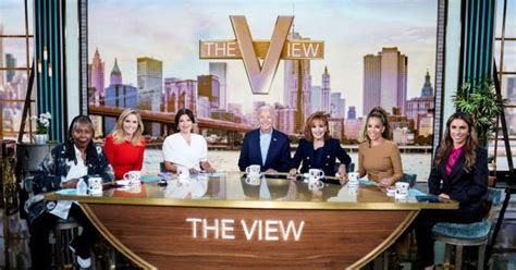 바이든 트럼프는 패배자 대선 포기 안했으면 내가 이겼다