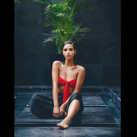 Aya Samahas Feet