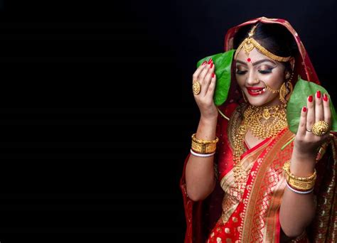 Professional Makeup Artist Institute In Pune Saubhaya Makeup