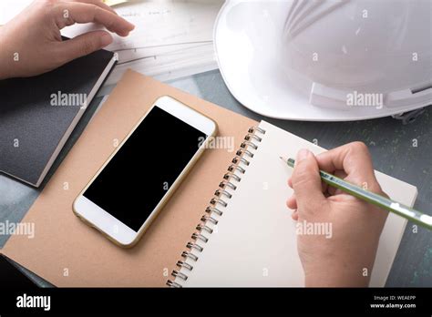 Engineer Writing Hi Res Stock Photography And Images Alamy