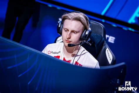 Lnz Afastado Da Heroic Abre Portas à Entrada De Chr1zn