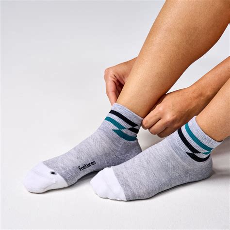 Feetures Elite Max Cushion Quarter 3 Pack Running Socks Feetures