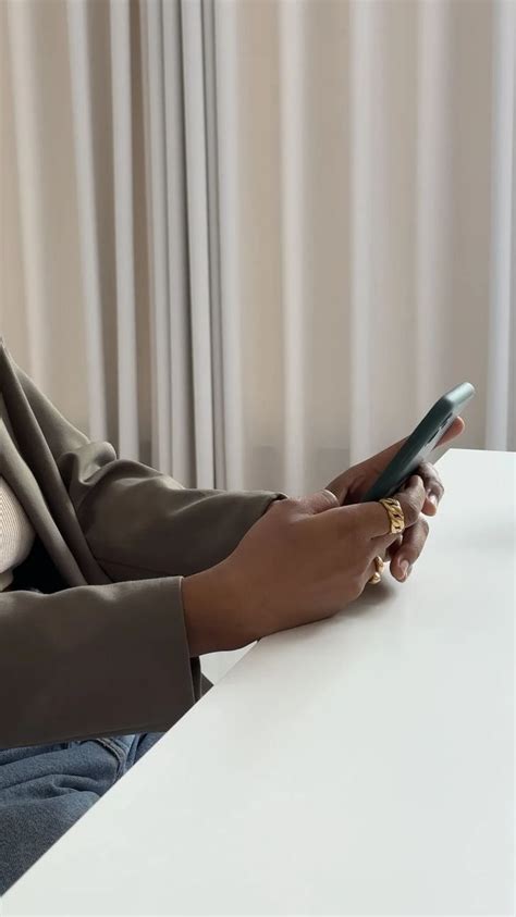 Mastering Mobile Marketing Strategies For Engaging Todays Consumers — Hello Lovely Living