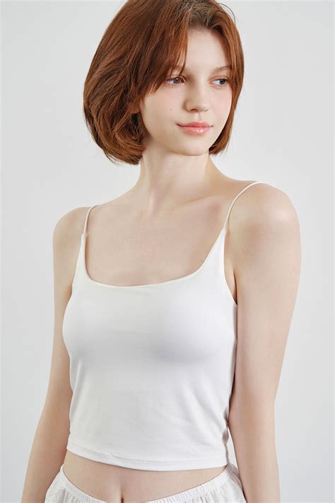 코즈넉 캡 내장 비비 크롭 끈나시 이너 레이어드 나시 탑 수면브라 브라탑 러닝 캐미솔