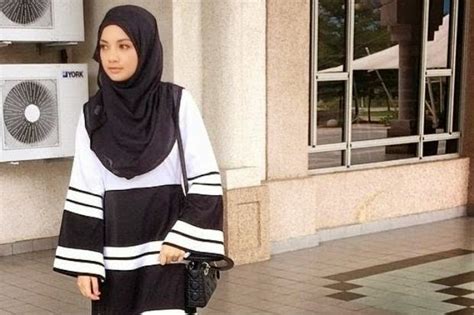 Panas Berapi Neelofa Pakai Pakaian Ketat Dikritik Orang Ramai 5