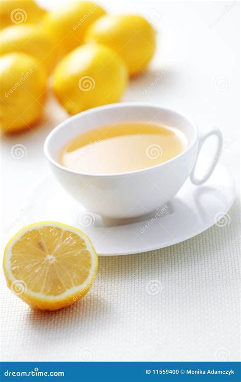 Tee Mit Zitrone Stockfoto Bild Von Vitamin Zeit Frische
