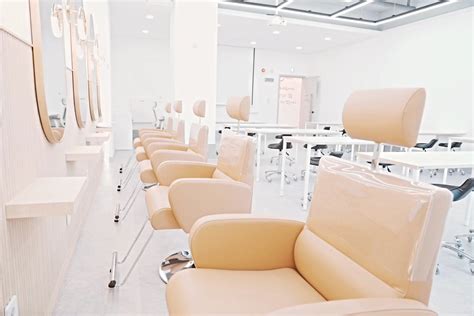 Gumtreebeauty 메이크업의자 시그니처 체어 높낮이조절 및 회전 뒤로젖힘 베게 높낮이조절
