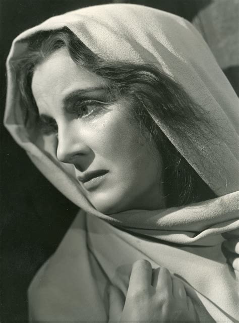 Who Is Ross In Macbeth Kroll Evessureary