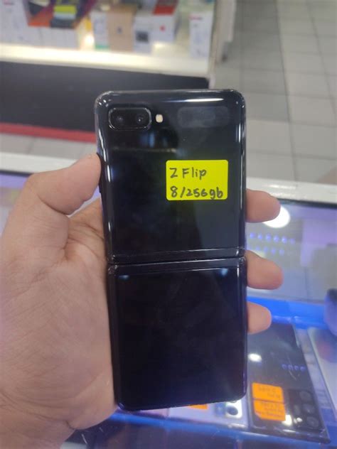 SAMSUNG Z FLIP 256GB USED Mobile Phones Gadgets Mobile Phones Android Phones Samsung On