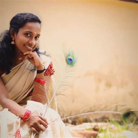 Sariga Santhosh~🐾🎀 (@_sariga_santhosh_) • Threads, Say more