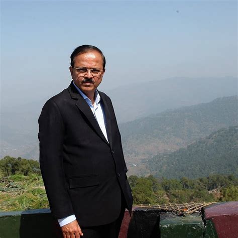 Dr Subhash Bhamre