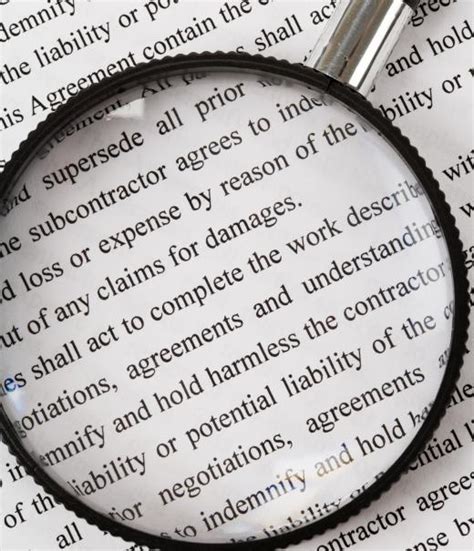 How Does A Magnifying Glass Work With Pictures