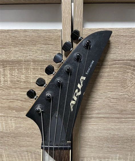 Aria Excel Series Electric Guitar Hobbies And Toys Music And Media