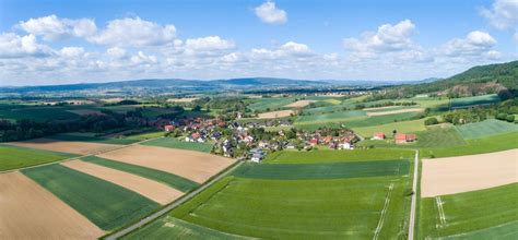 நொய்டாவில் உள்ள ஜேவர் விமான நிலையத்திற்கு அருகில் 13000 ஏக்கர் நிலத்தை மேம்பாட்டிற்காக Yeida