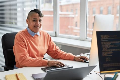 Premium Photo Programmer Working With Security Codes On Computer