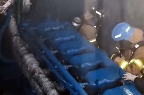 여수 오동도 해상서 예인선 화재…인명피해 없어 나무뉴스